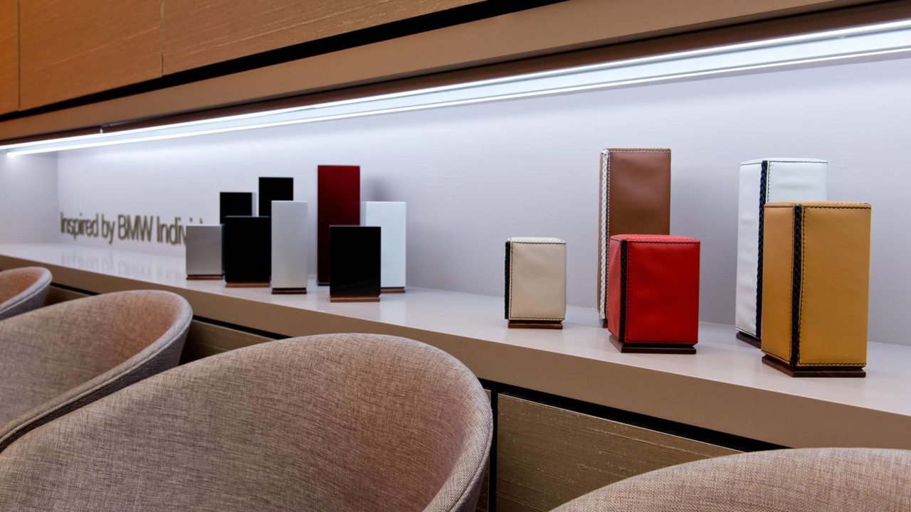 BMW Luxury Closed Rooms - LUXOOM